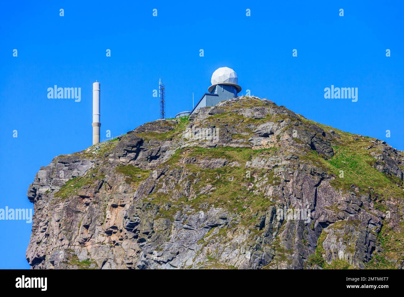 Radar station on a mountain peak Stock Photo - Alamy