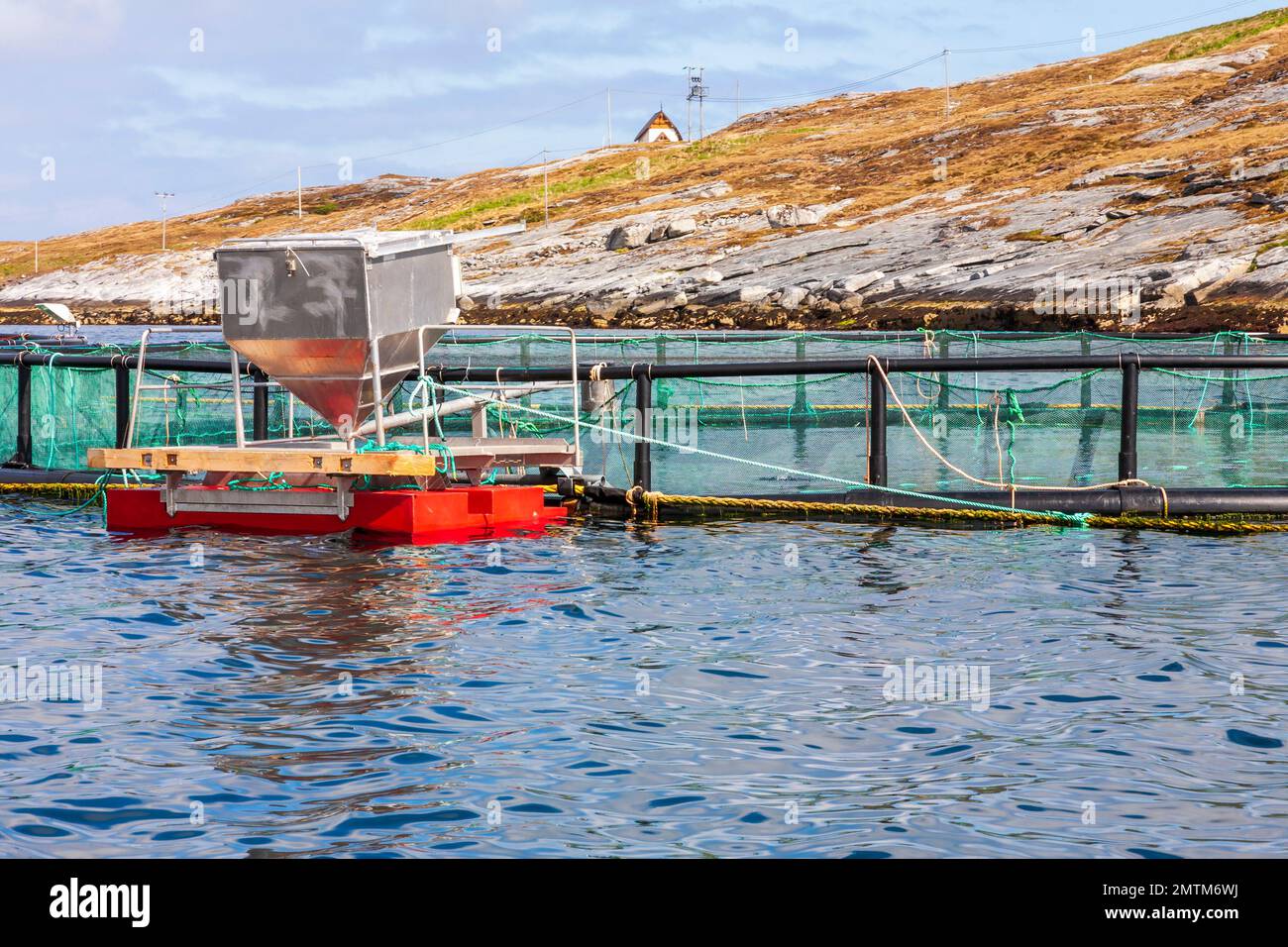Cage system aquaculture hi-res stock photography and images - Alamy