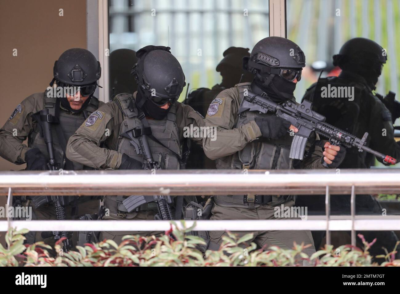 Malaysia anti-terrorist police force and Special Action Unit take part ...