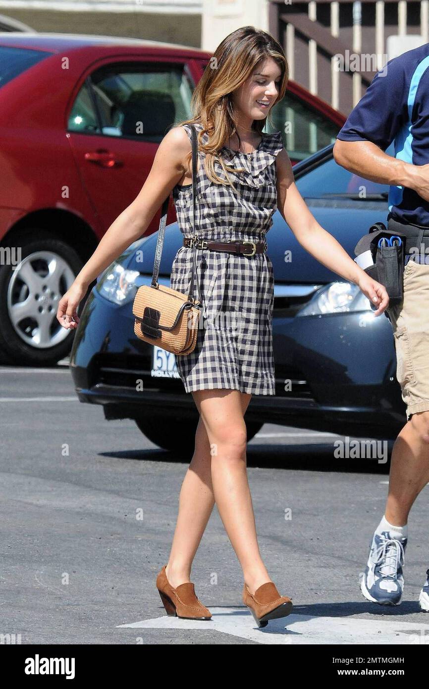 Shenae Grimes films scenes for 90210 at Pinks Hotdogs in Los Angeles ...