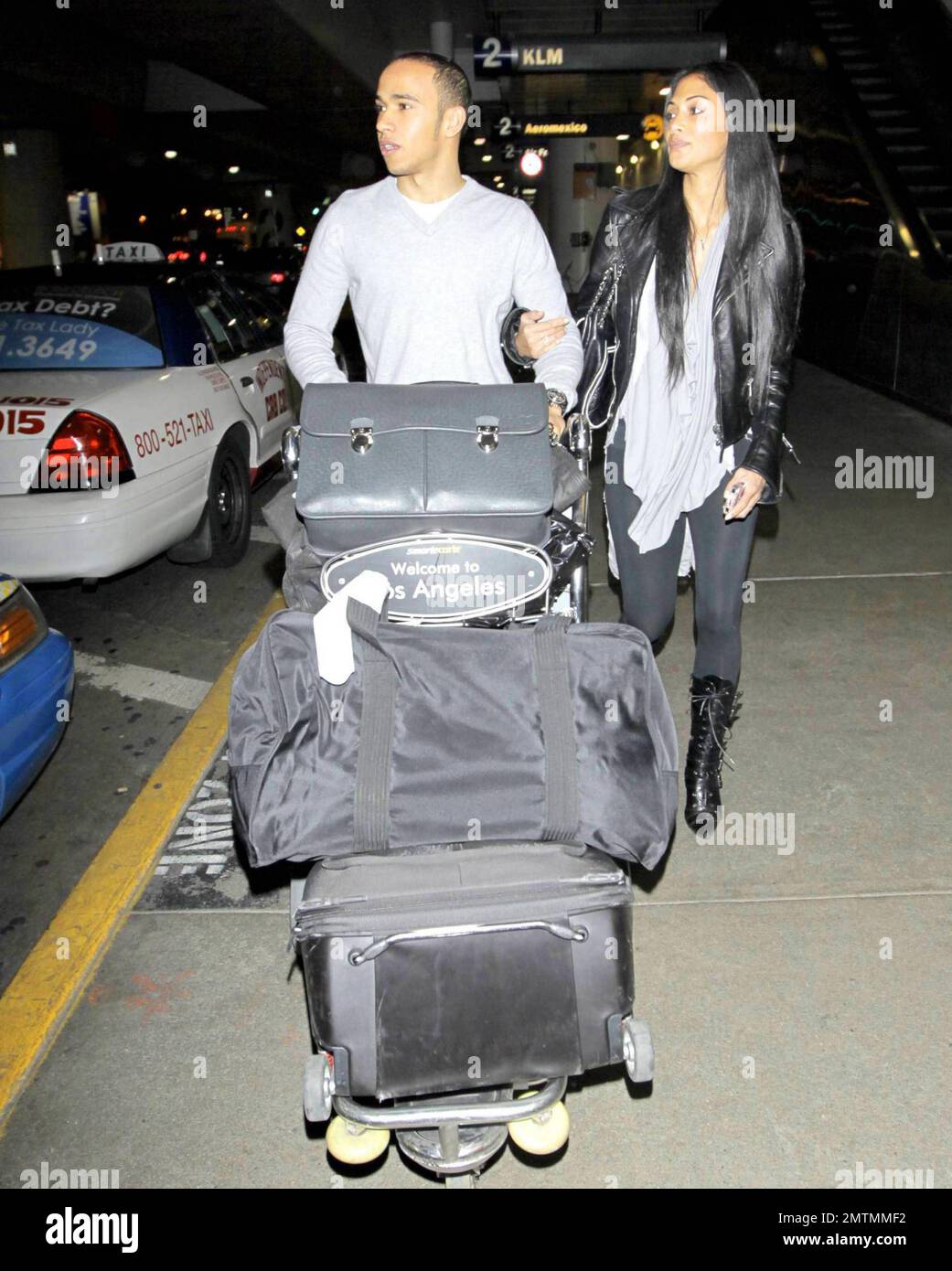 Pussycat Doll Nicole Scherzinger is all smiles as she meets her ...