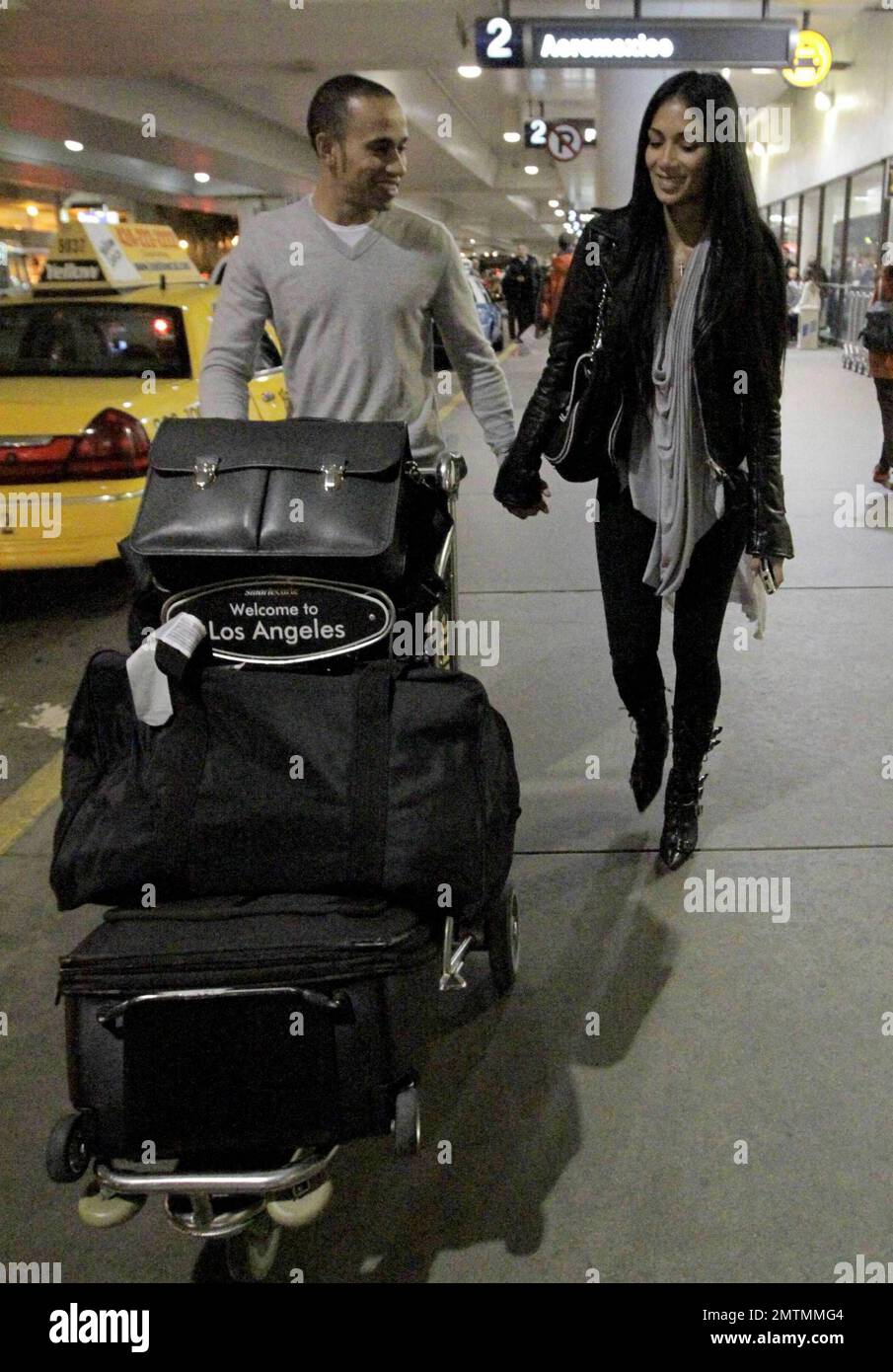 Pussycat Doll Nicole Scherzinger is all smiles as she meets her ...