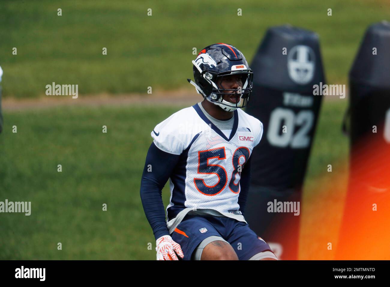 Denver Broncos outside linebacker Von Miller (58) during a drill ...