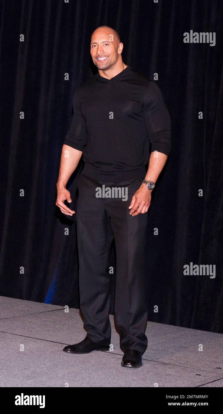 Dwayne Johnson and Billy Bob Thornton fool around on stage at the ...