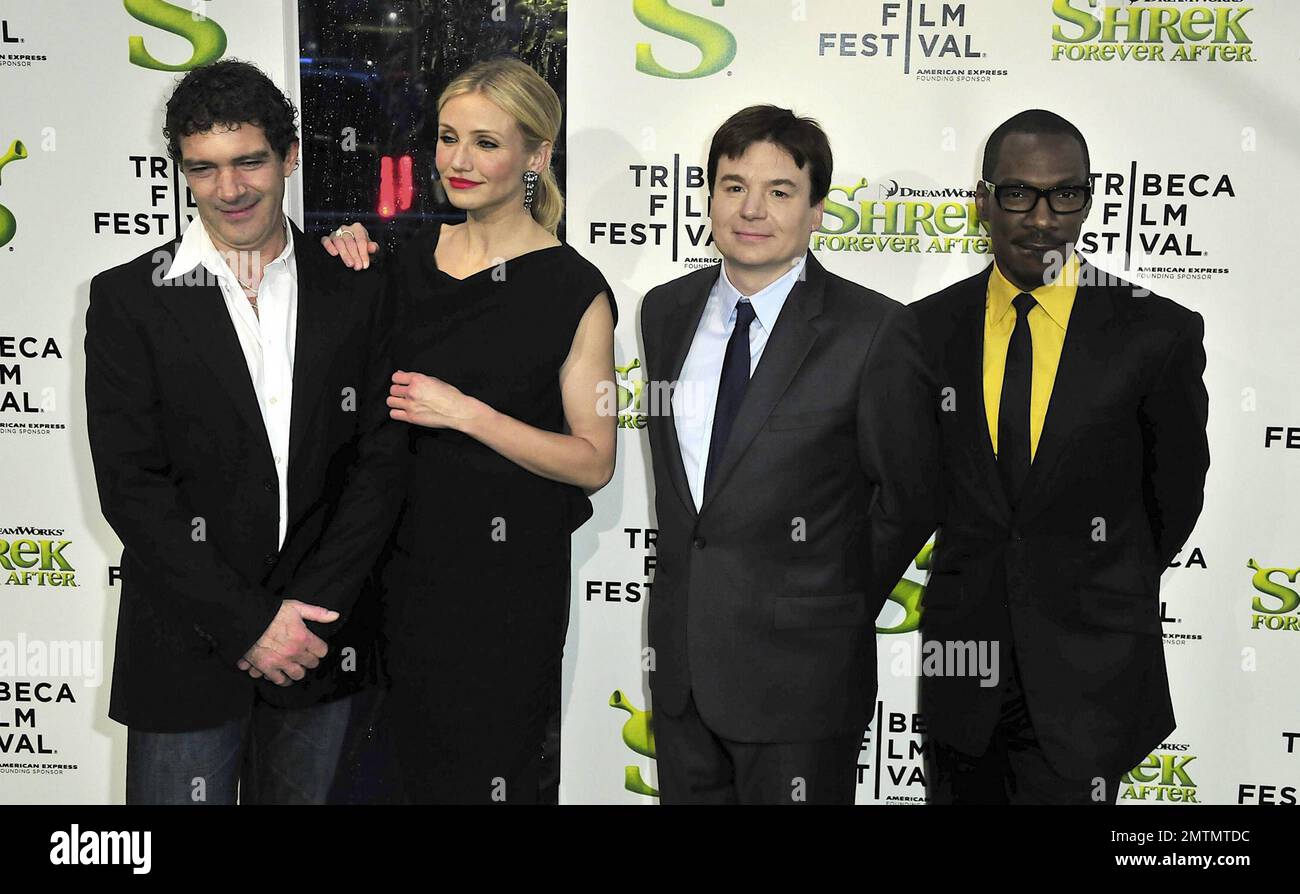 The cast of Shrek, Mike Myers, Cameron Diaz, Antonio Banderas and Eddie ...