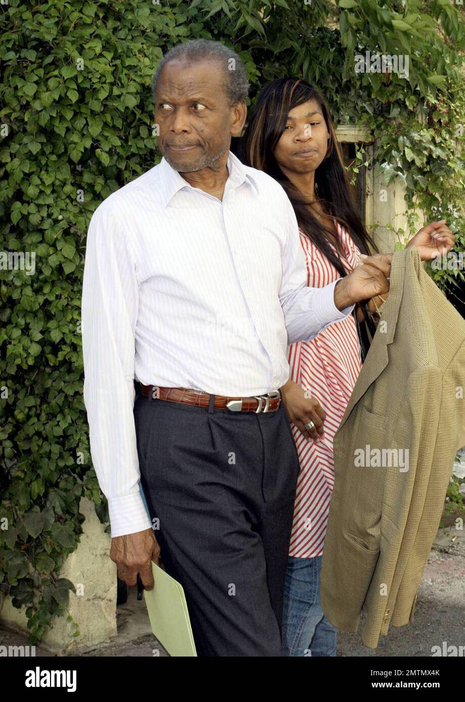 EXCLUSIVE!! Sidney Poitier and a female friend leave the restaurant ...