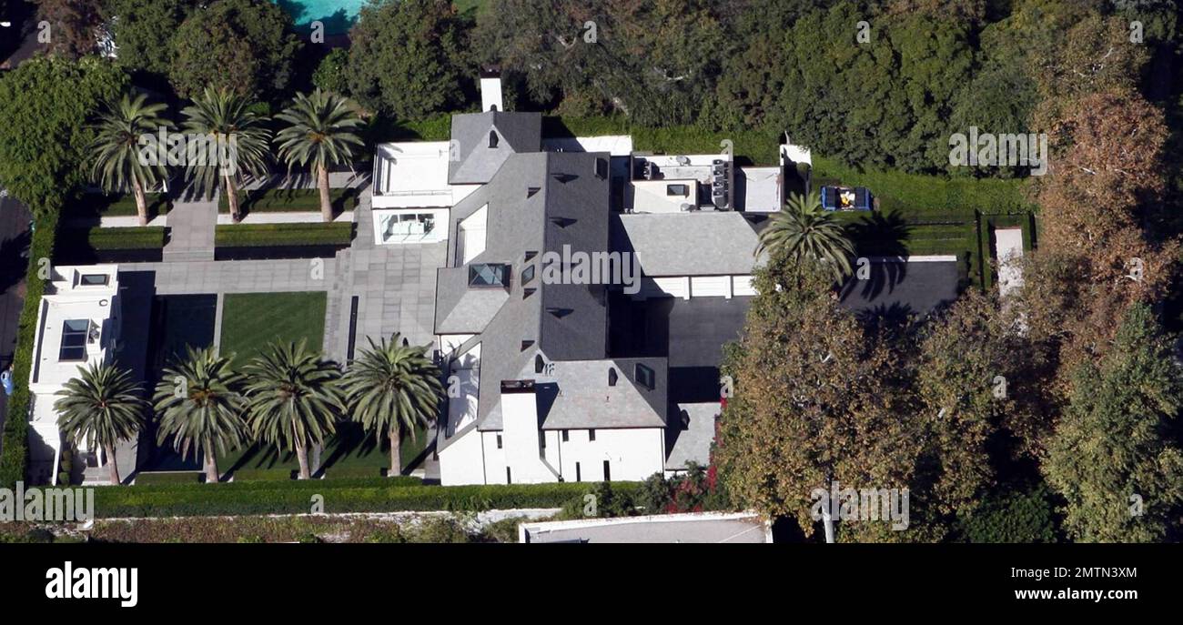 EXCLUSIVE!! It looks as though Simon Cowell has finally completed his ...