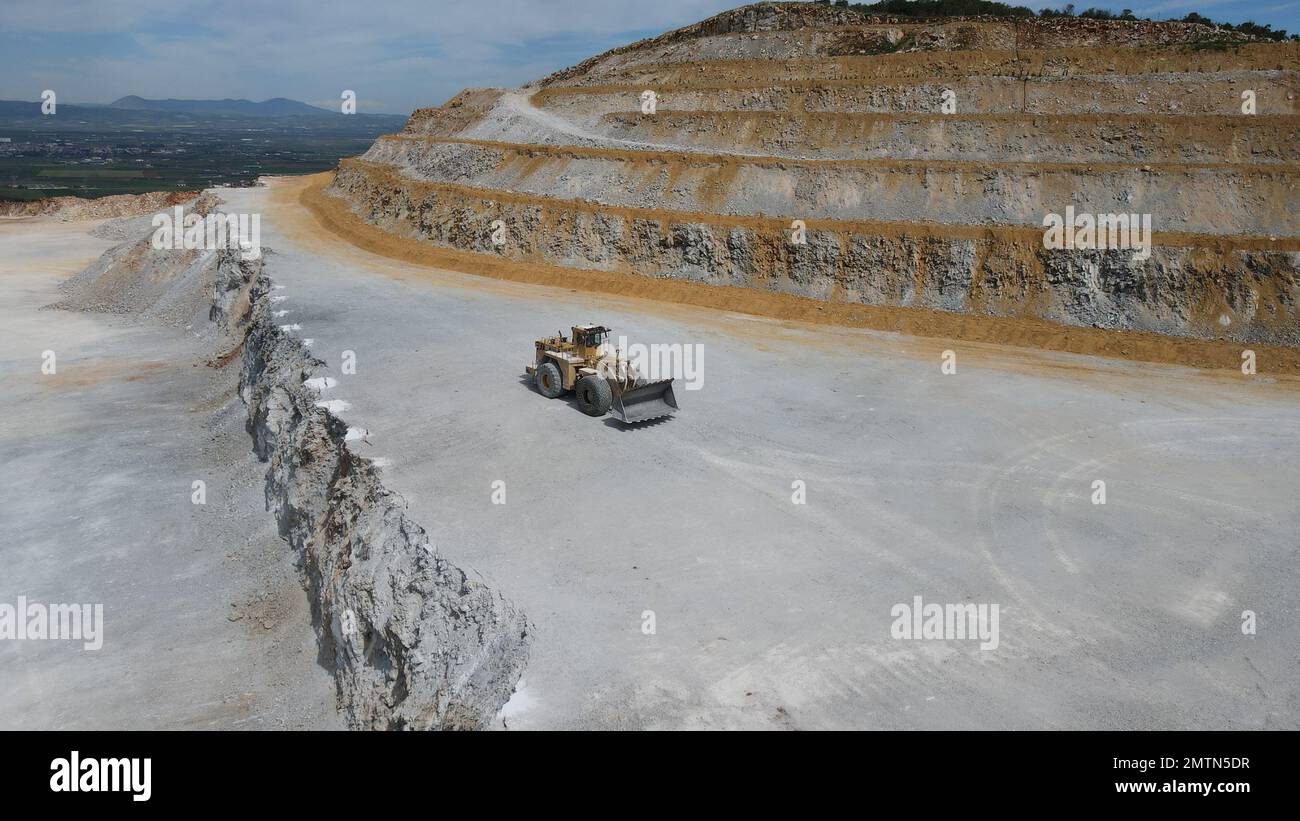 Construction limestone hi-res stock photography and images - Alamy