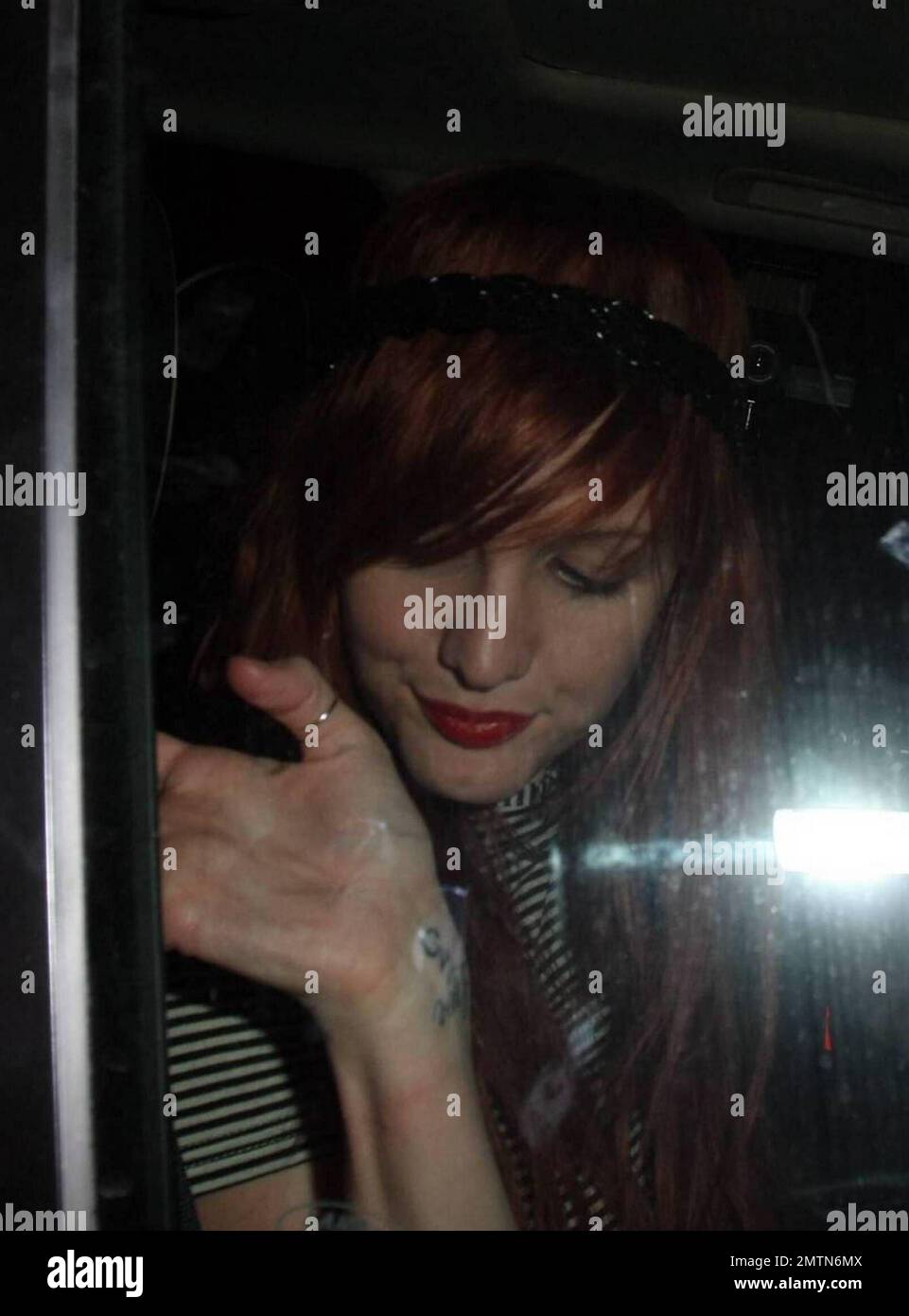 Jessica Simpson and boyfriend Tony Romo are joined by sister Ashlee ...