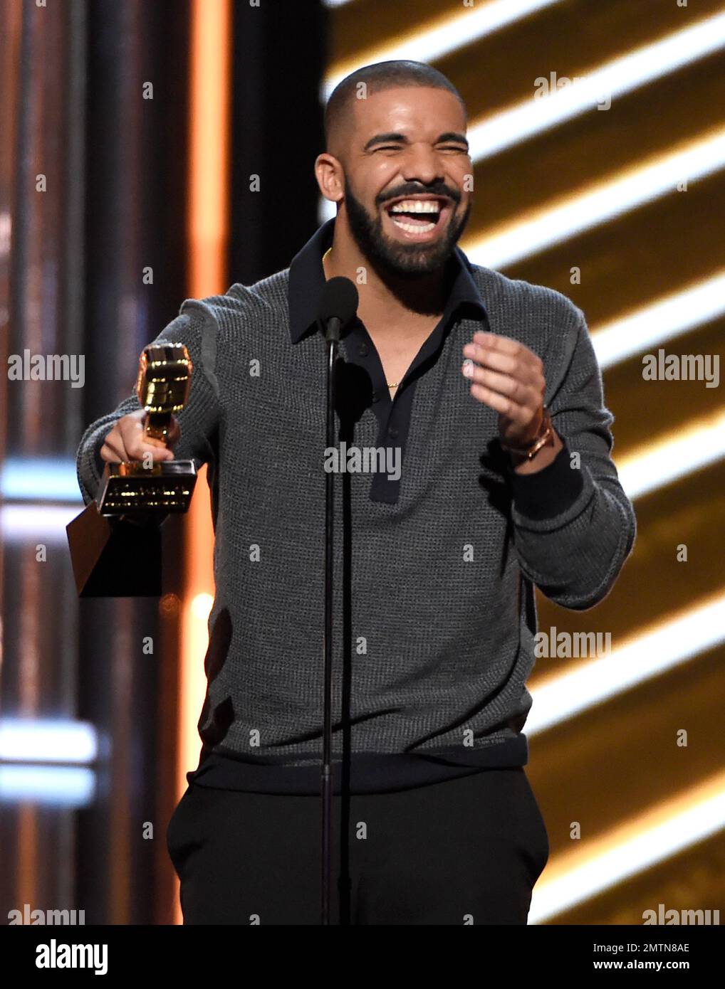 Drake accepts the award for top Billboard 200 album for "Views" at the ...