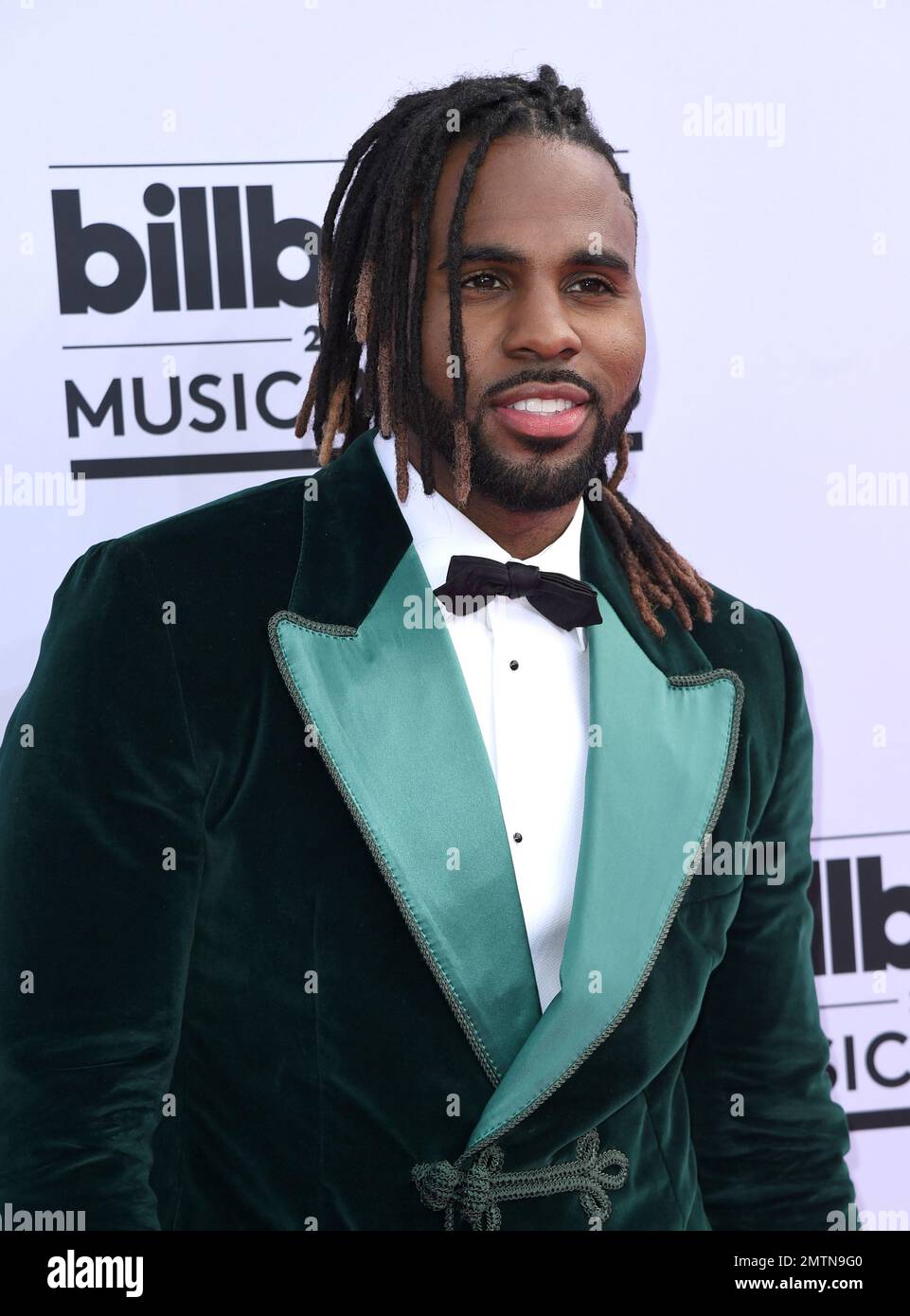 Jason Derulo arrives at the Billboard Music Awards at the T-Mobile ...