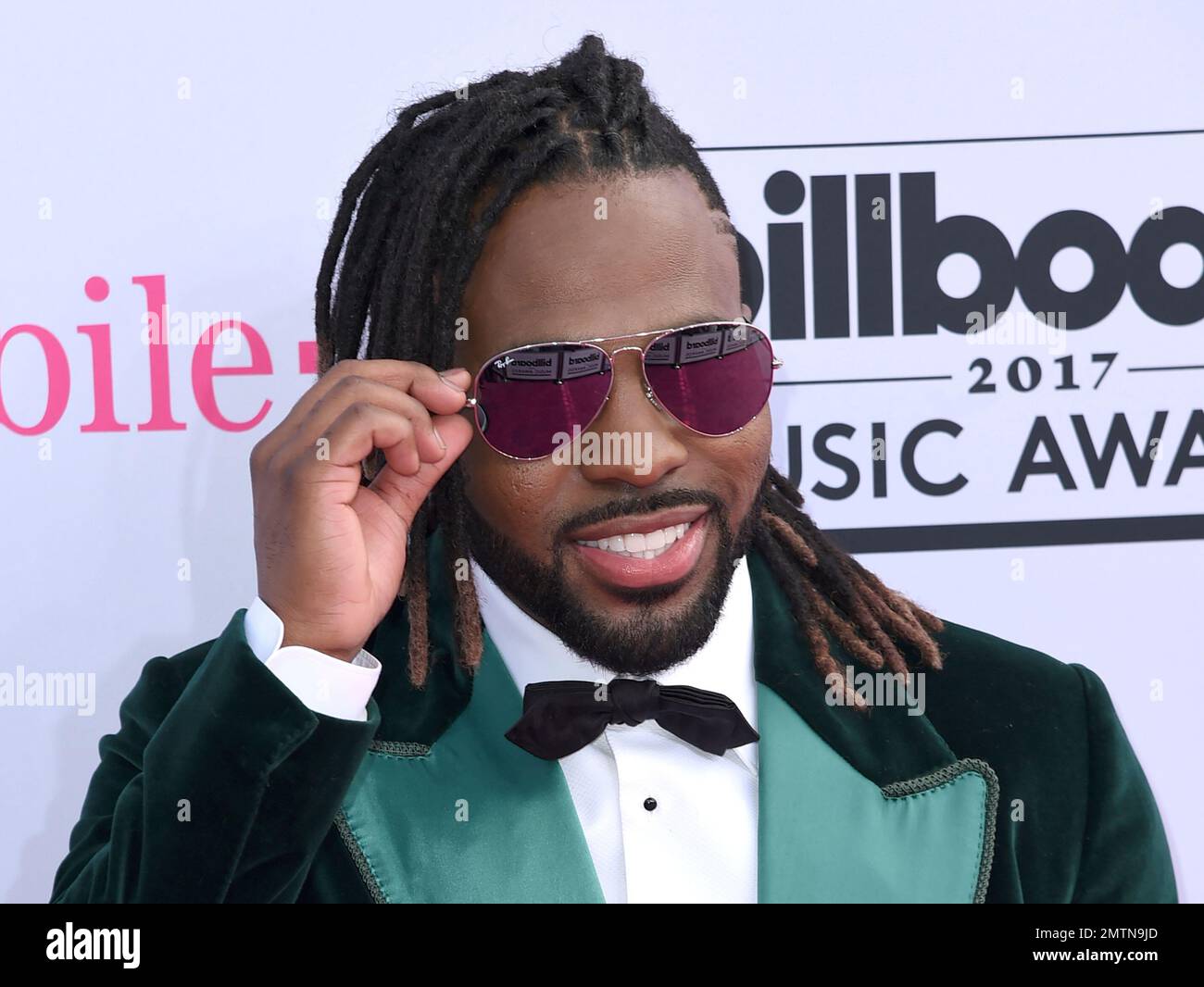 Jason Derulo arrives at the Billboard Music Awards at the T-Mobile ...