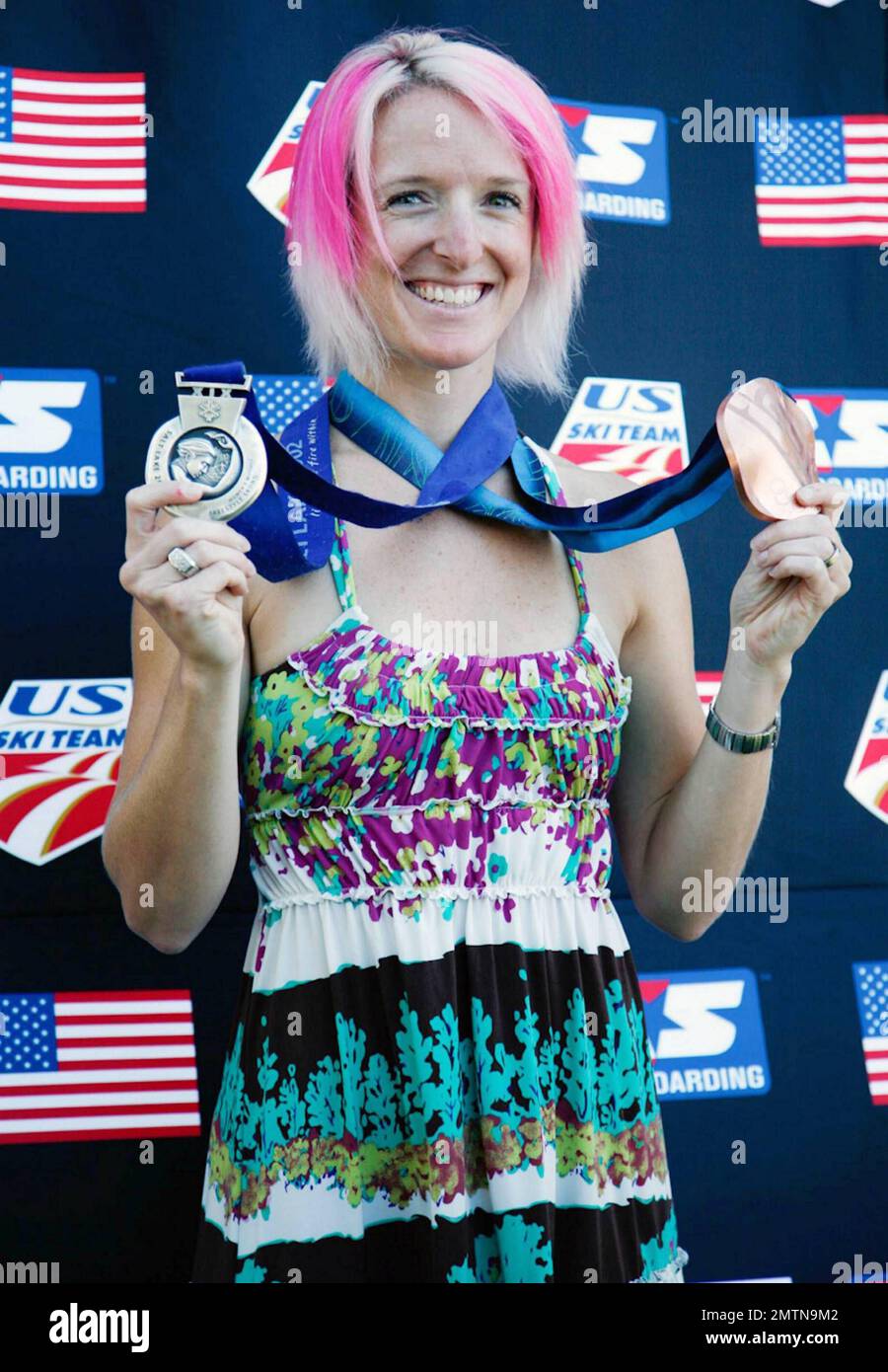 Snowboarder Shannon Bahrke poses at the Los Angeles Ski and Snowboard ...