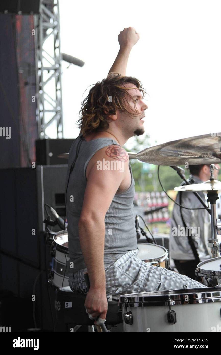 Arya Goggin of the Welsh rock reggae metal band Skindred performs live during the Sonisphere ...
