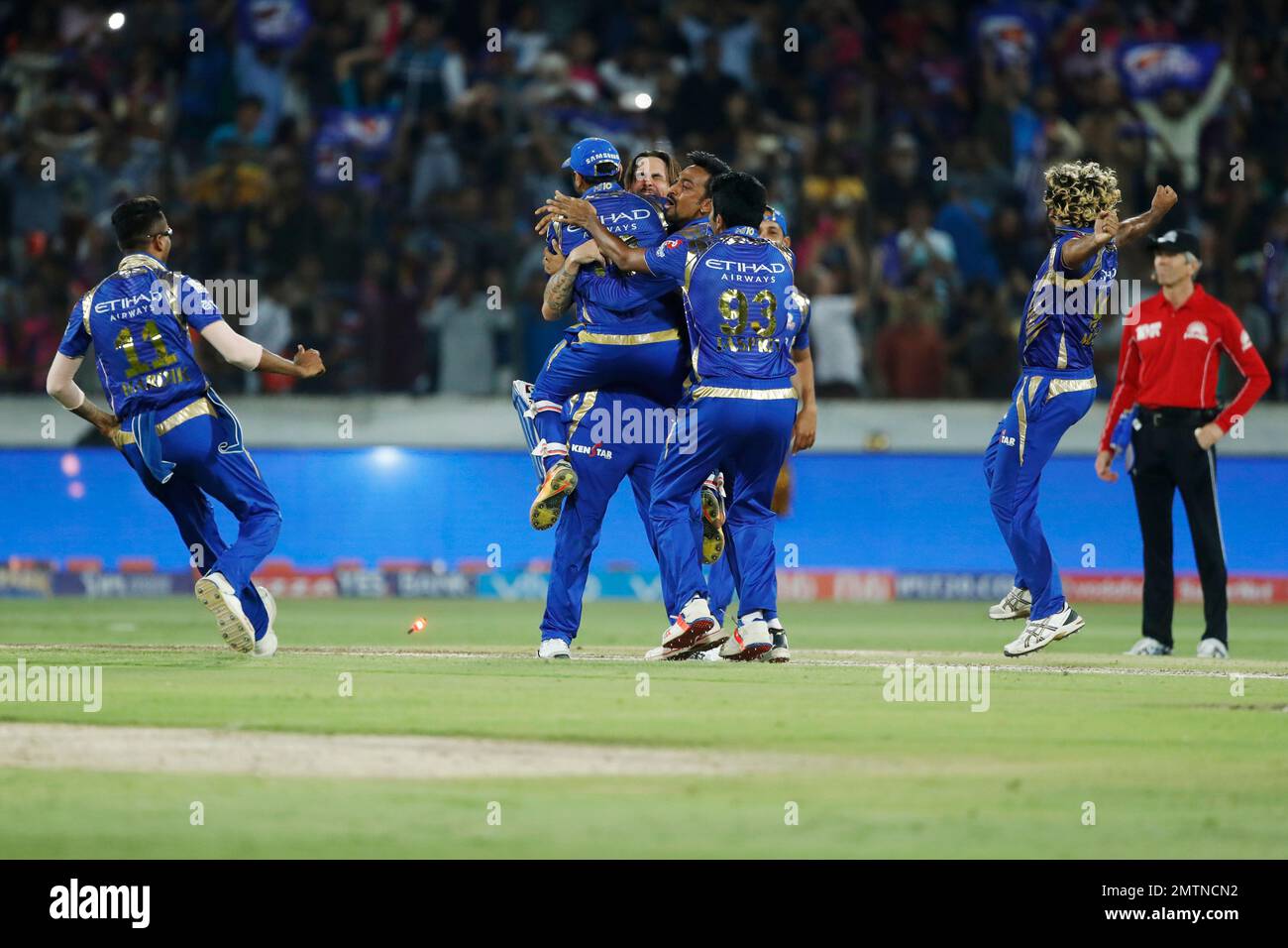 Mumbai Indians celebrate after winning the Indian Premier League (IPL ...