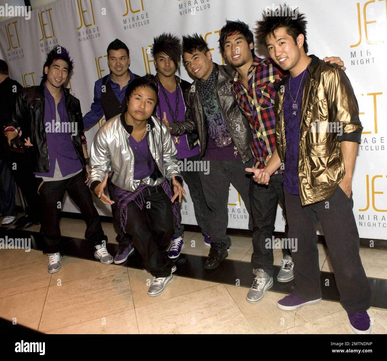 Quest Crew Symbol