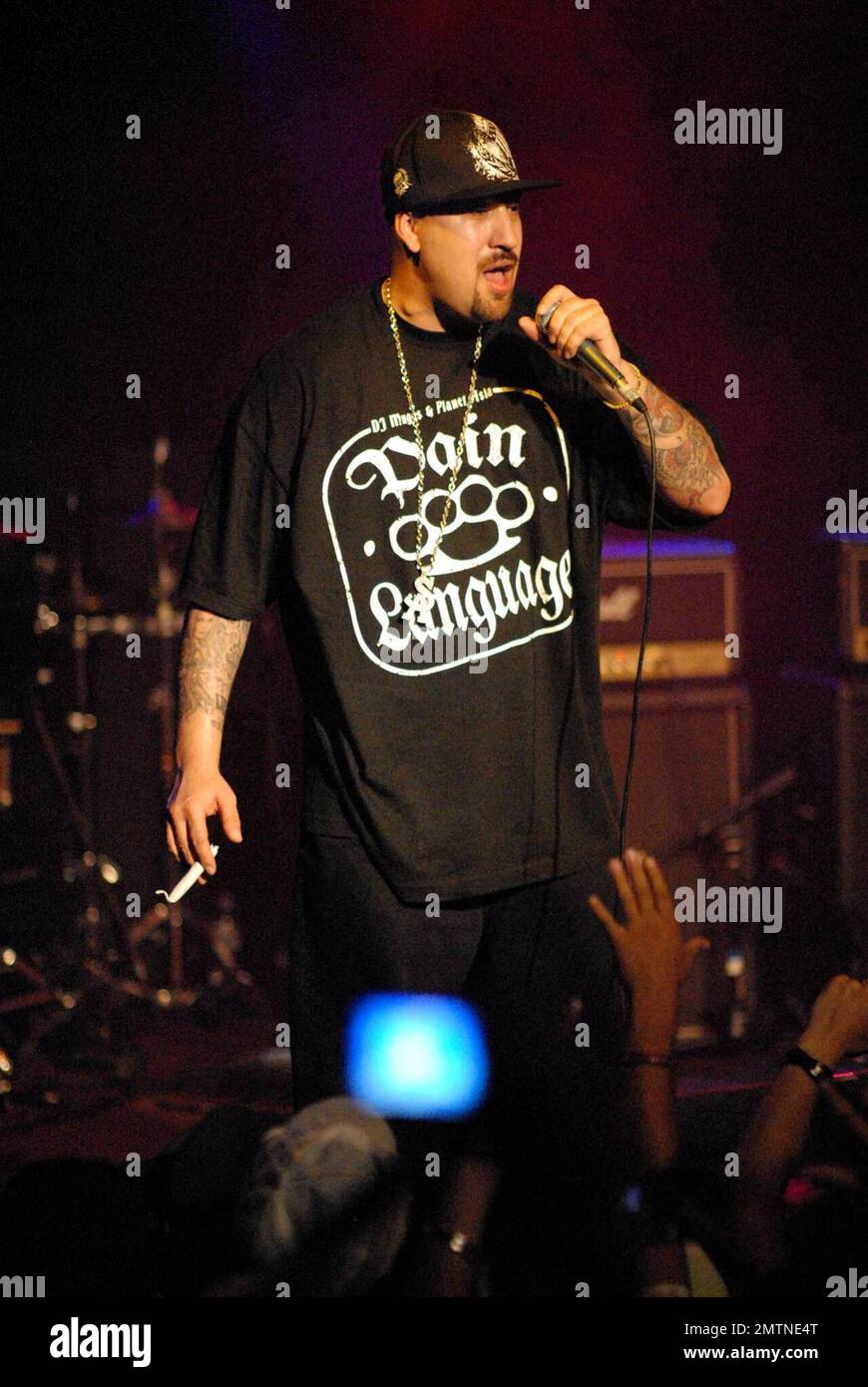 Exclusive!! Legendary guitar icon, Slash, sits in with hip hop icons B ...