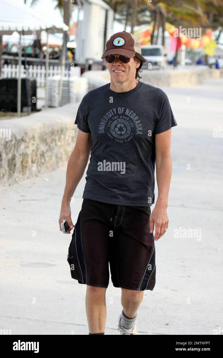 Exclusive!! Actor Kevin Bacon flashes a smile as he gets in some ...