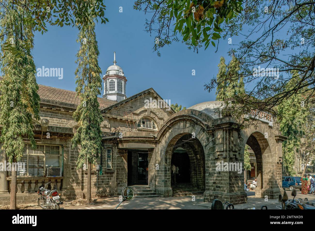 01 16 2007 Vintage stone building of Pune Post and Telegraph Office ...