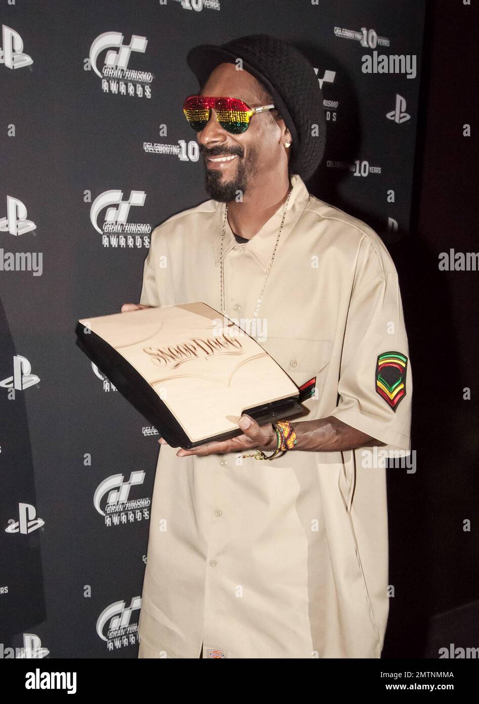 Snoop Dogg, now known as Snoop Lion, delivers an exclusive performance ...