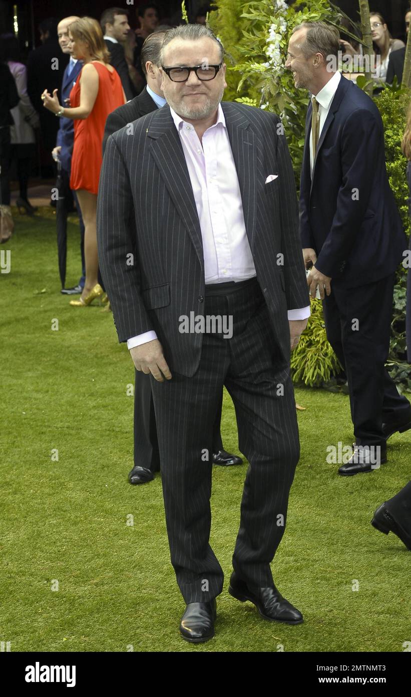 Ray Winstone at the premiere of "Snow White and the Huntsman" at ...
