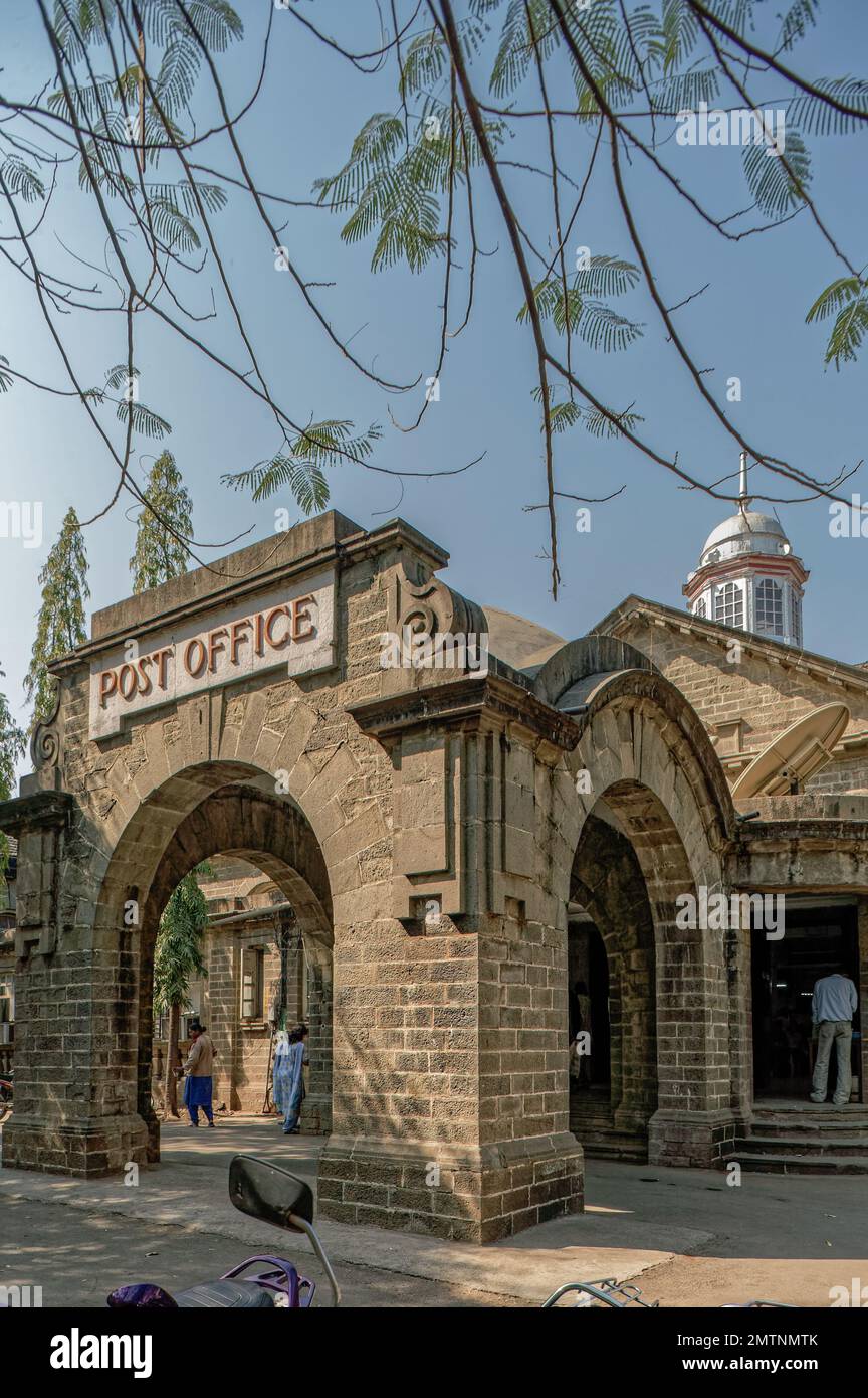 Pune general post office gpo hi-res stock photography and images - Alamy