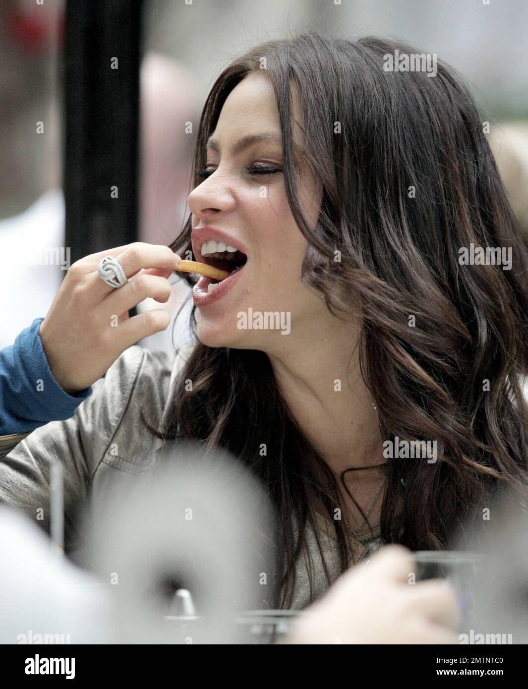 Sofia Vergara and a mystery man lunch together at the Ivy. The actress/model was spotted with ...