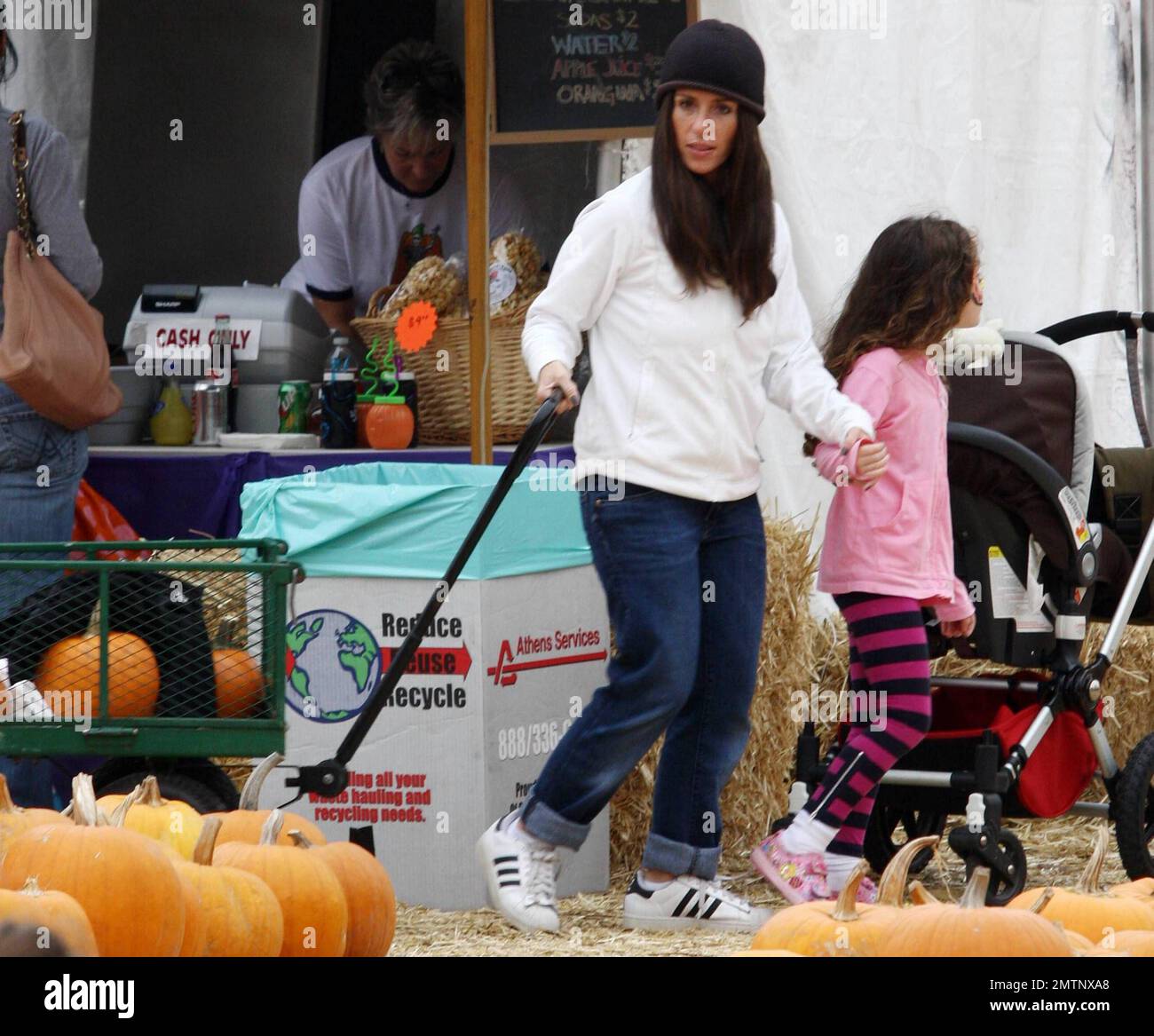 Former child actor Soleil Moon Frye and husband, producer Jason ...
