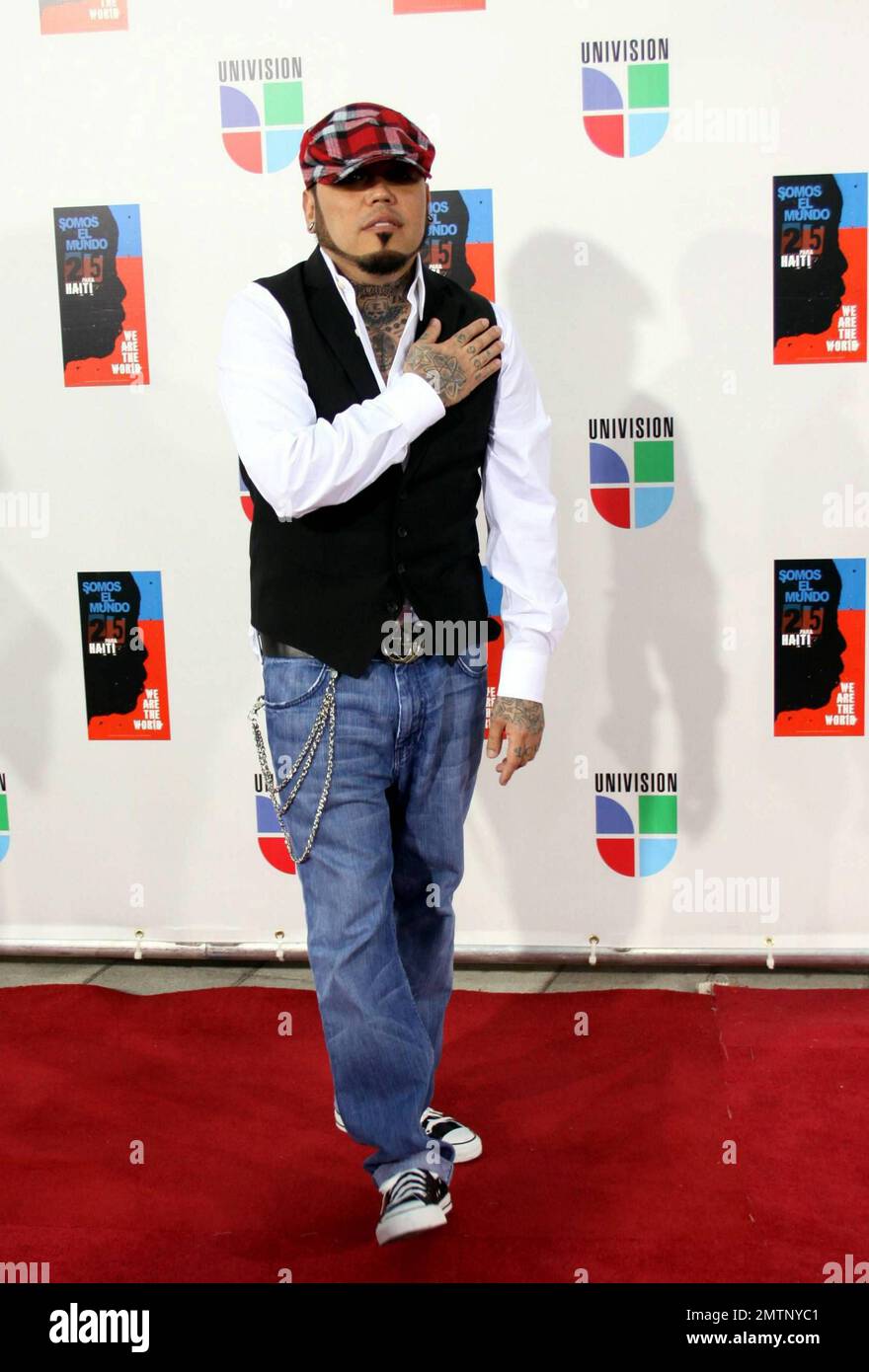 AB Quintanilla at the epic recording of "Somos El Mundo," the Spanish ...