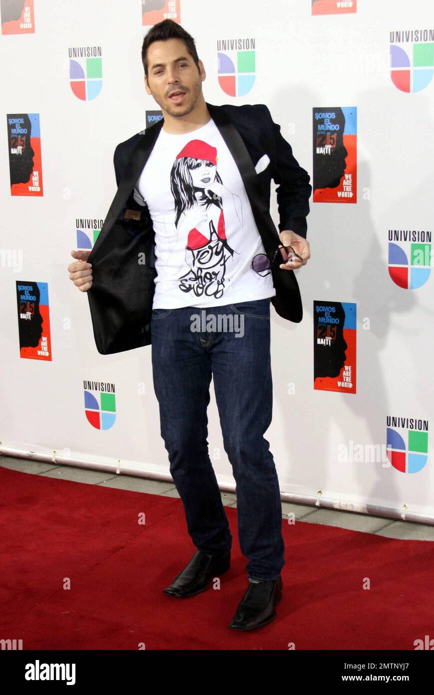 Jorge Moreno at the epic recording of "Somos El Mundo," the Spanish ...