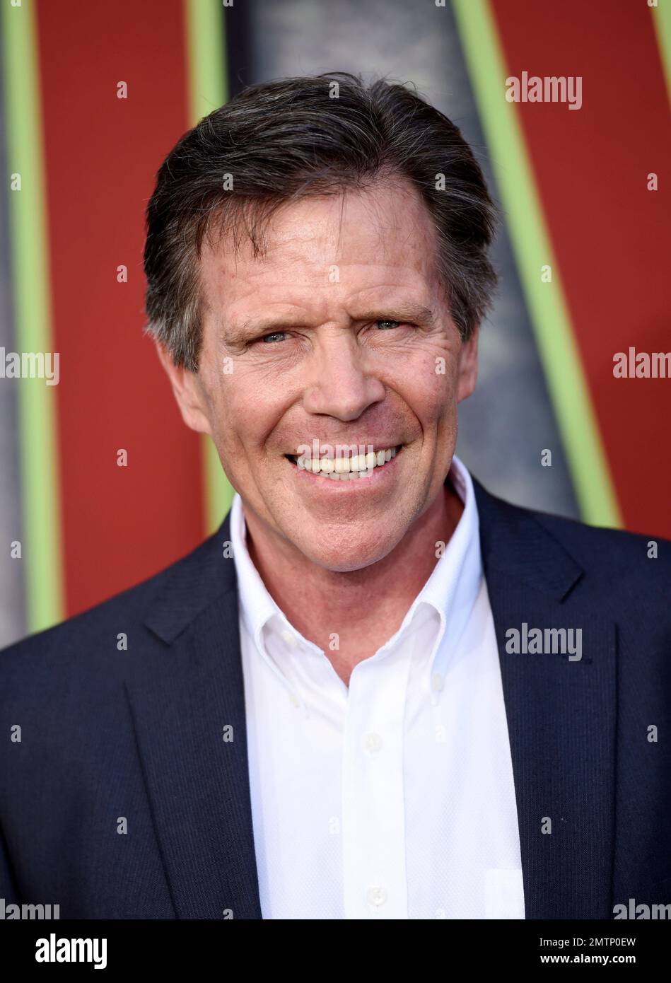 Grant Goodeve, a cast member in "Twin Peaks," poses at the premiere of ...