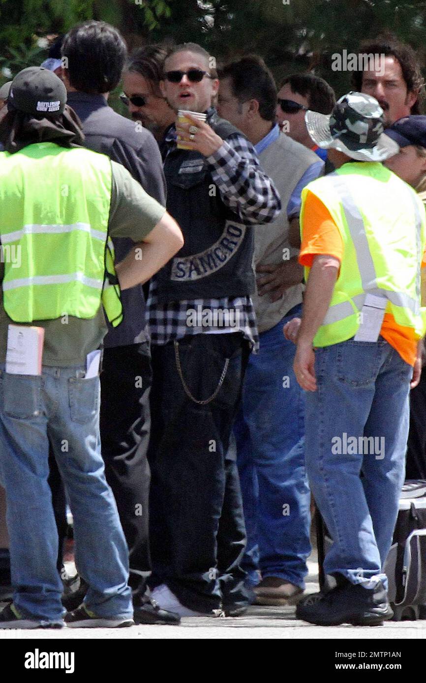 EXCLUSIVE!! Charlie Hunnam, Tommy Flanagan and Jimmy Smits' film scenes ...