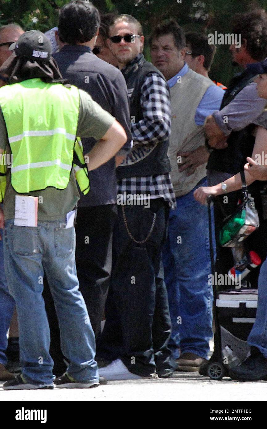 EXCLUSIVE!! Charlie Hunnam, Tommy Flanagan and Jimmy Smits' film scenes ...