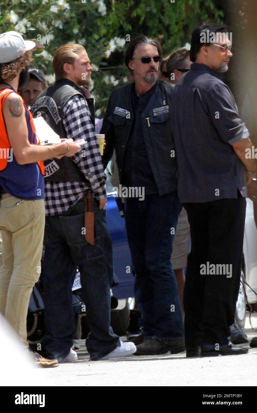 EXCLUSIVE!! Charlie Hunnam, Tommy Flanagan and Jimmy Smits' film scenes ...