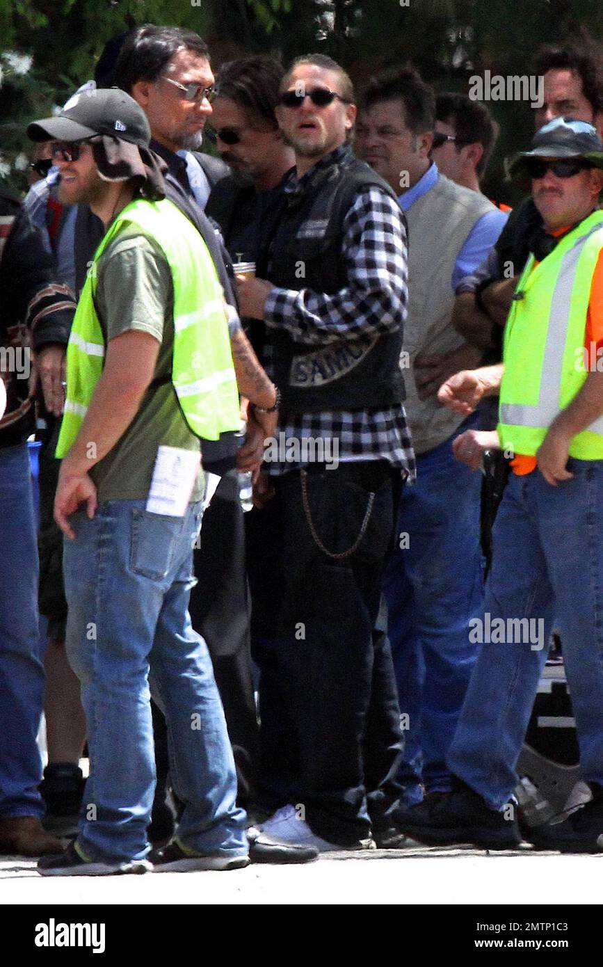 EXCLUSIVE!! Charlie Hunnam, Tommy Flanagan and Jimmy Smits' film scenes ...