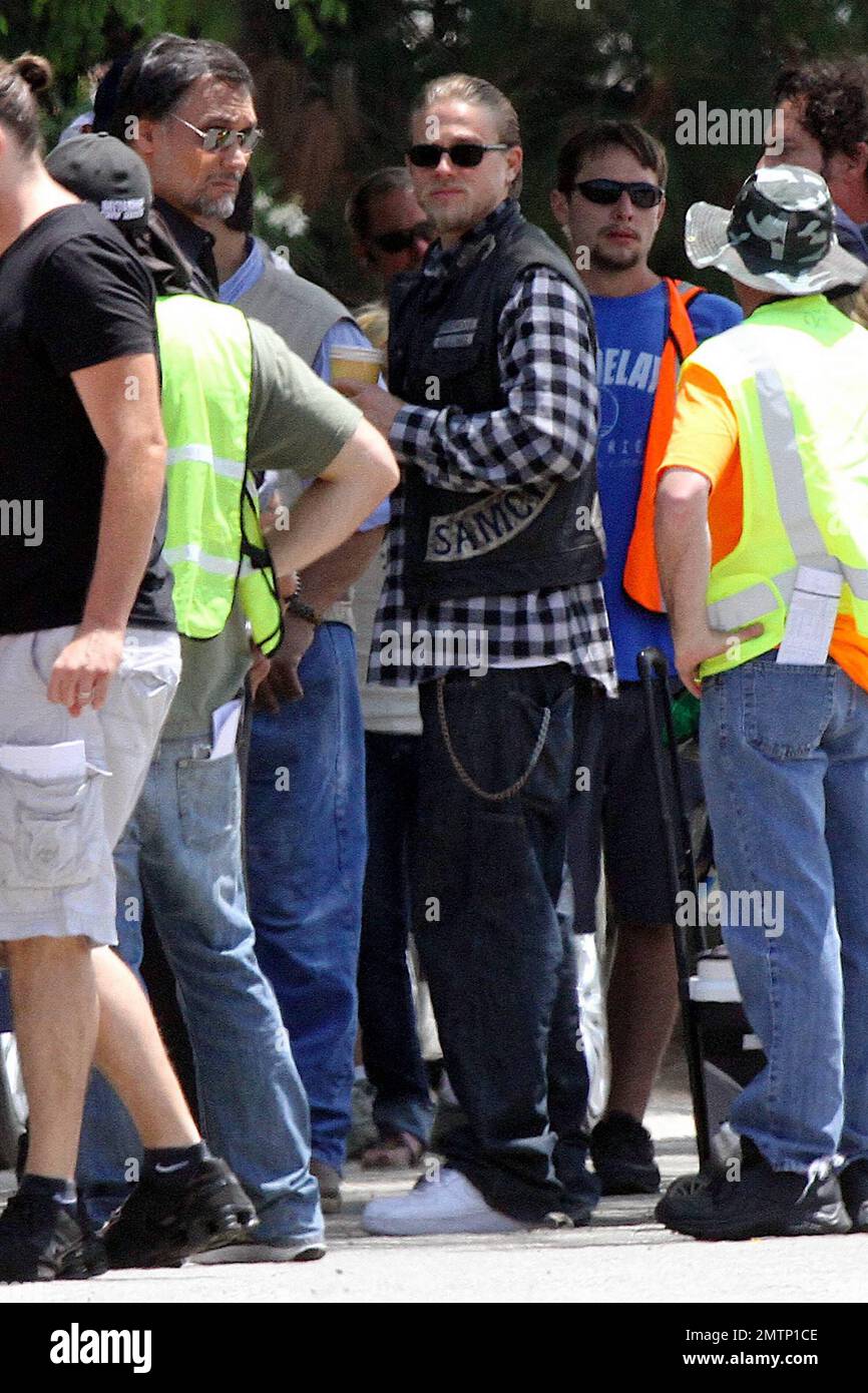 EXCLUSIVE!! Charlie Hunnam, Tommy Flanagan and Jimmy Smits' film scenes ...