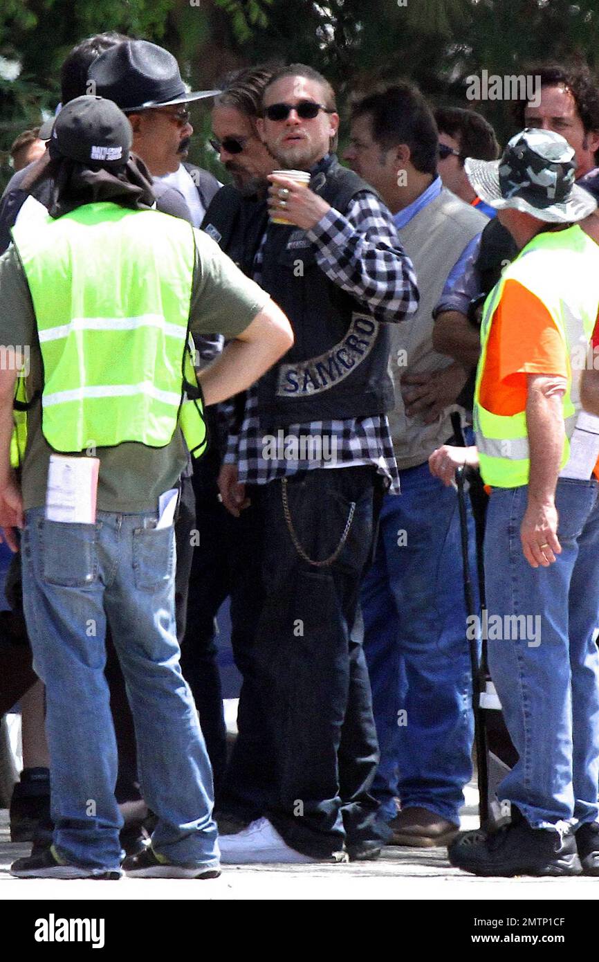 EXCLUSIVE!! Charlie Hunnam, Tommy Flanagan and Jimmy Smits' film scenes ...