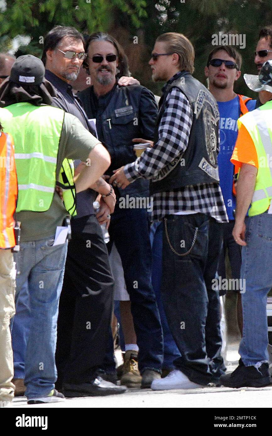 EXCLUSIVE!! Charlie Hunnam, Tommy Flanagan and Jimmy Smits' film scenes ...