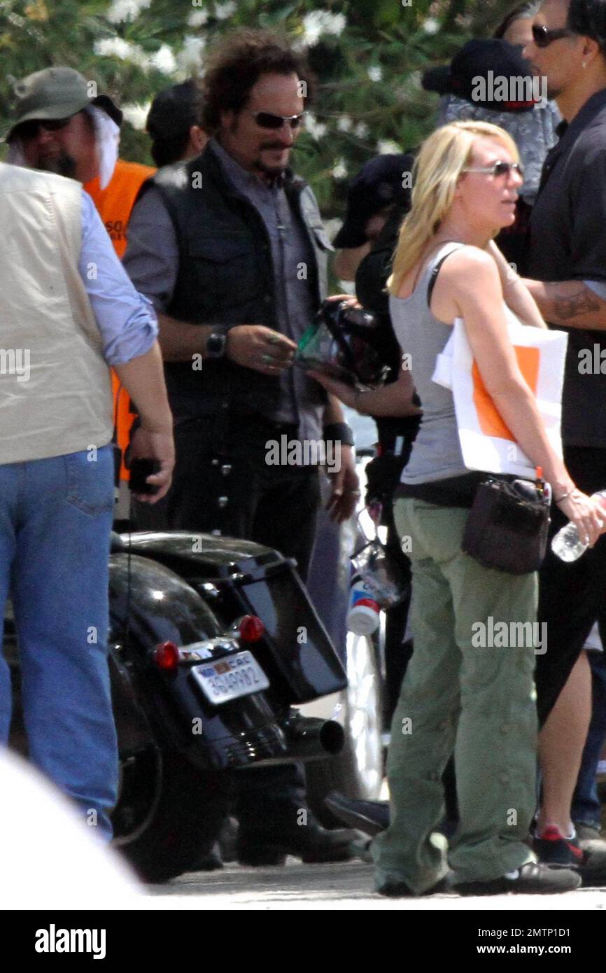 EXCLUSIVE!! Charlie Hunnam, Tommy Flanagan and Jimmy Smits' film scenes ...