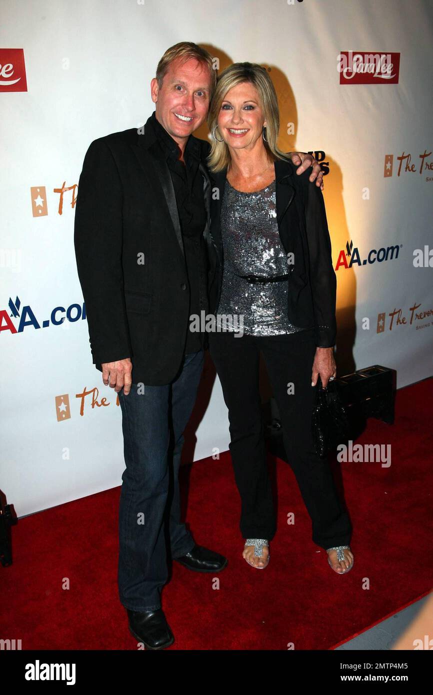 Olivia newton john grease premiere hi-res stock photography and images ...