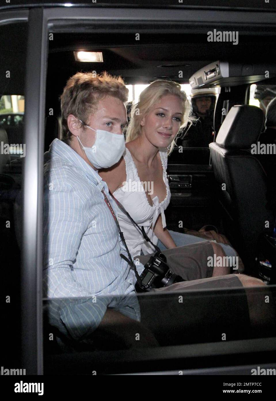 Heidi and Spencer return from their Mexican honeymoon wearing swine flu ...