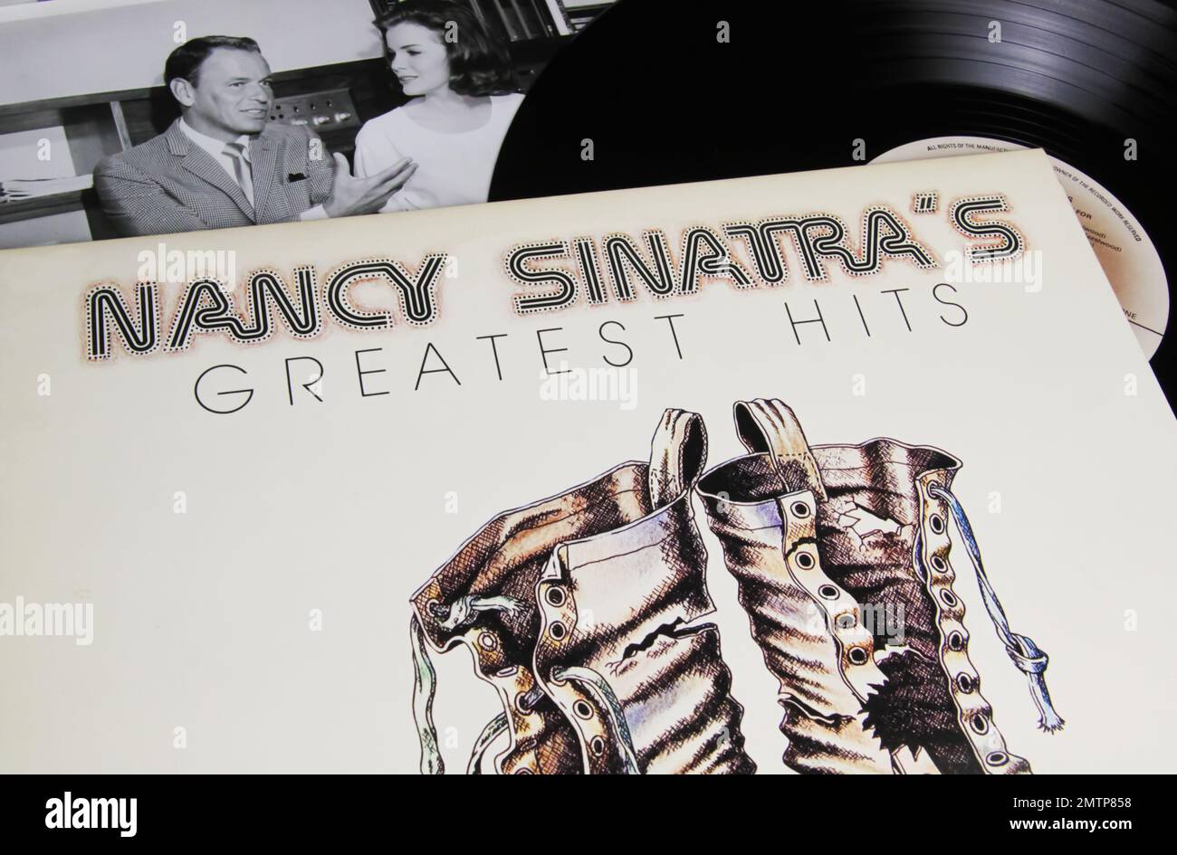 Singer nancy hi-res stock photography and images - Alamy