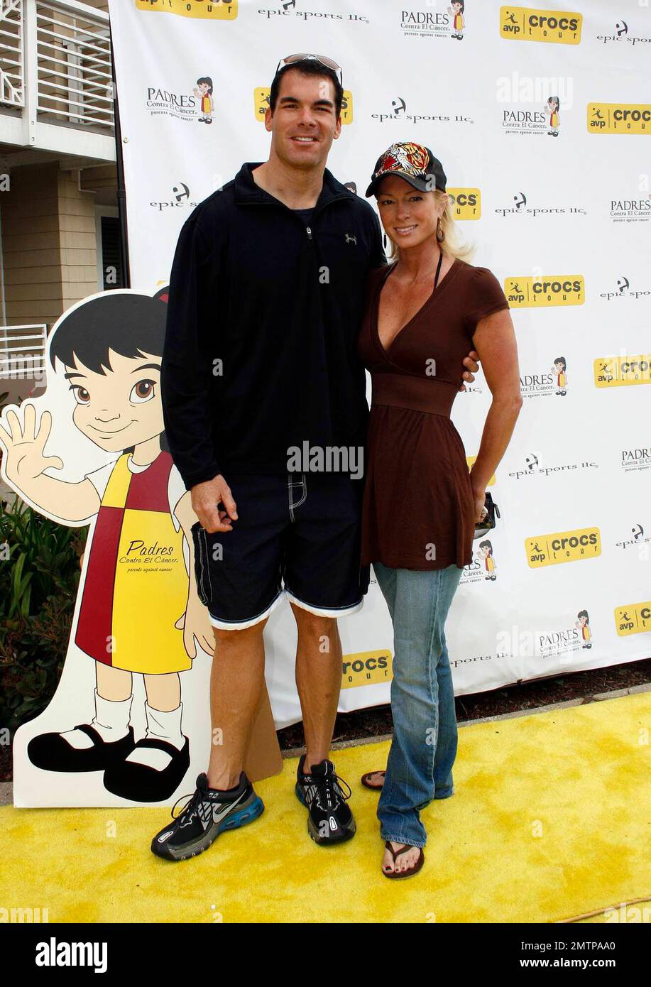 Brandon Molale and Kim Wolfe at the Spike for HOPE celebrity beach ...