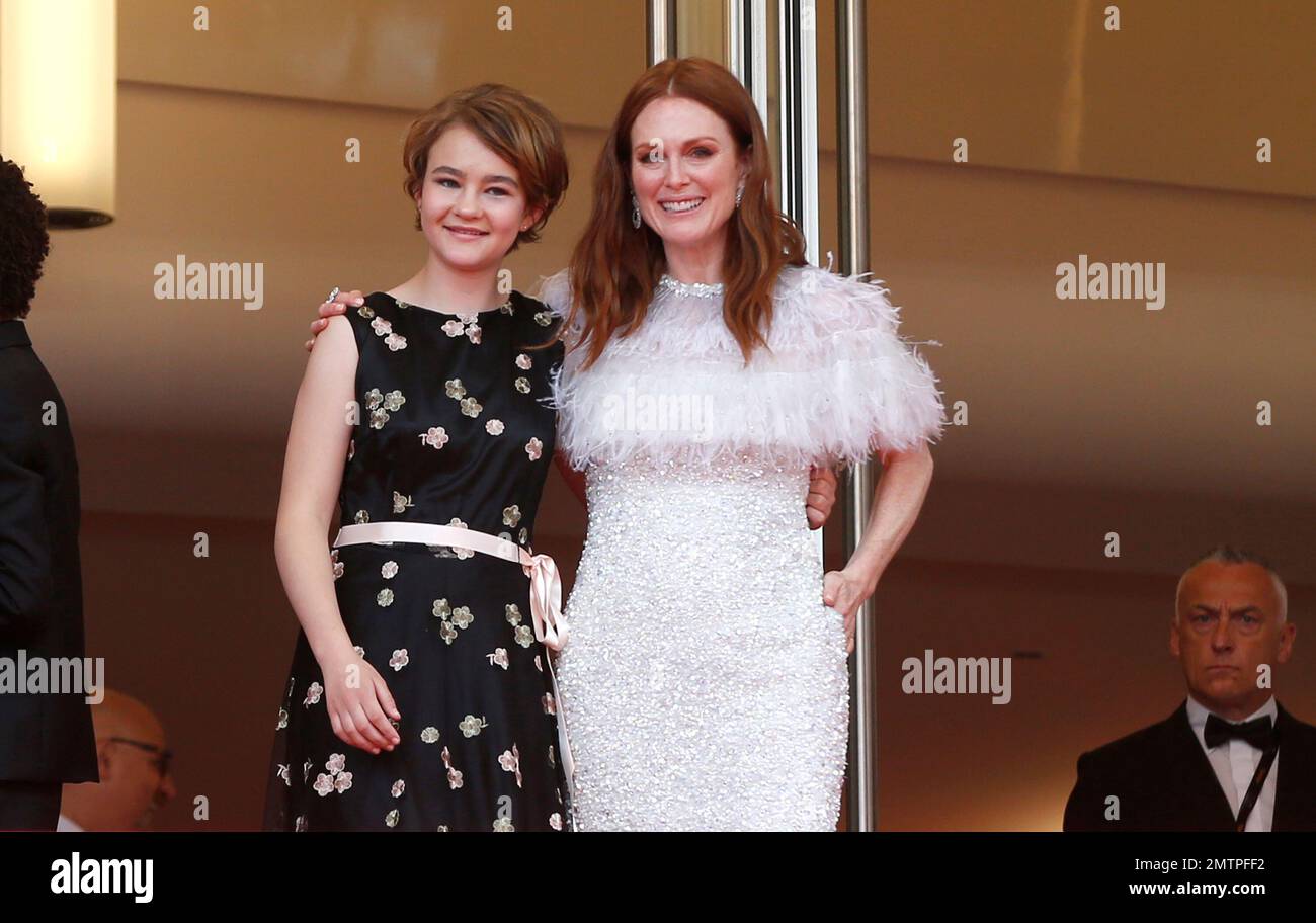 Actresses Millicent Simmonds, left, and Julianne Moore pose for ...