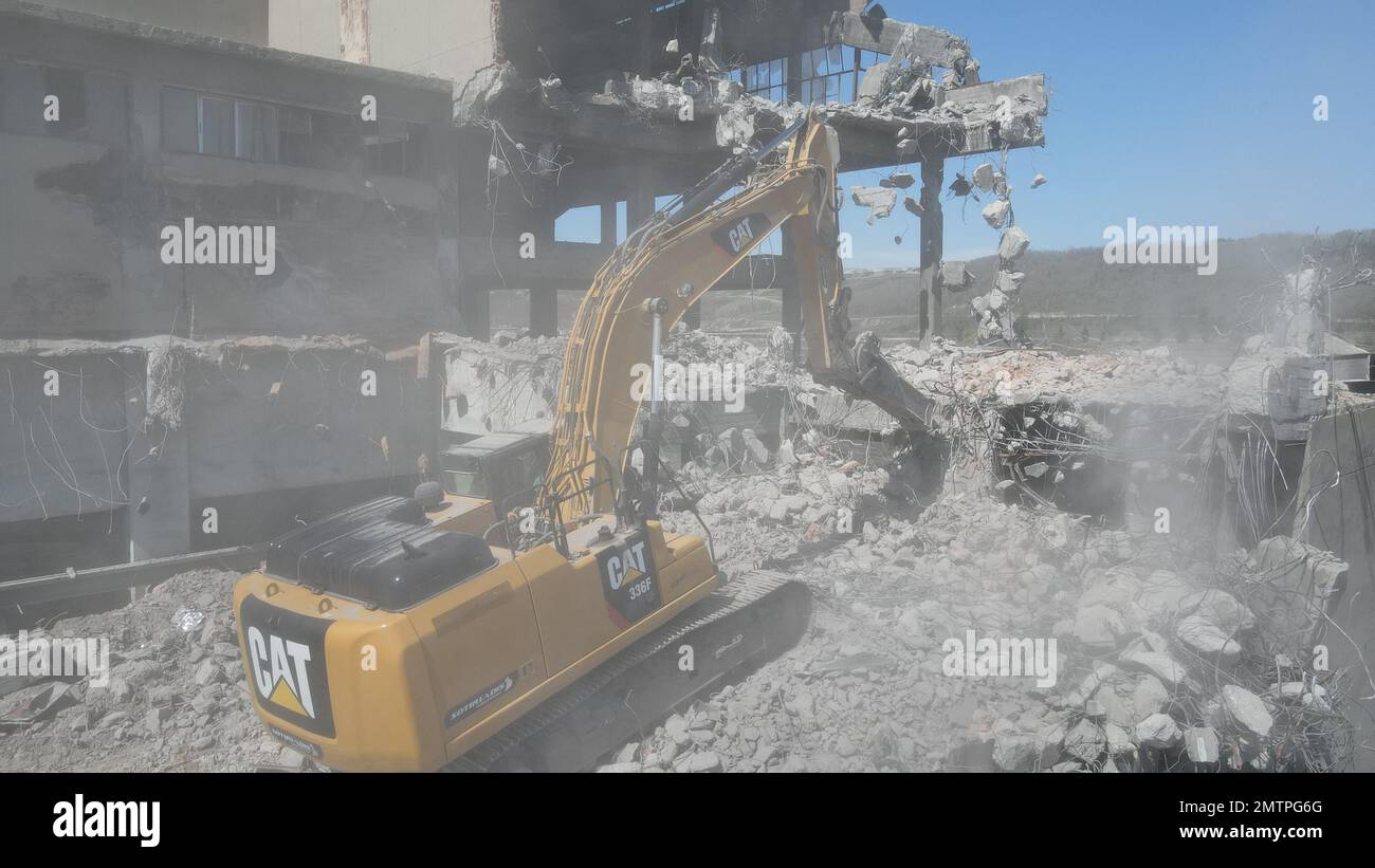 Industrial industrial building hi-res stock photography and images - Alamy