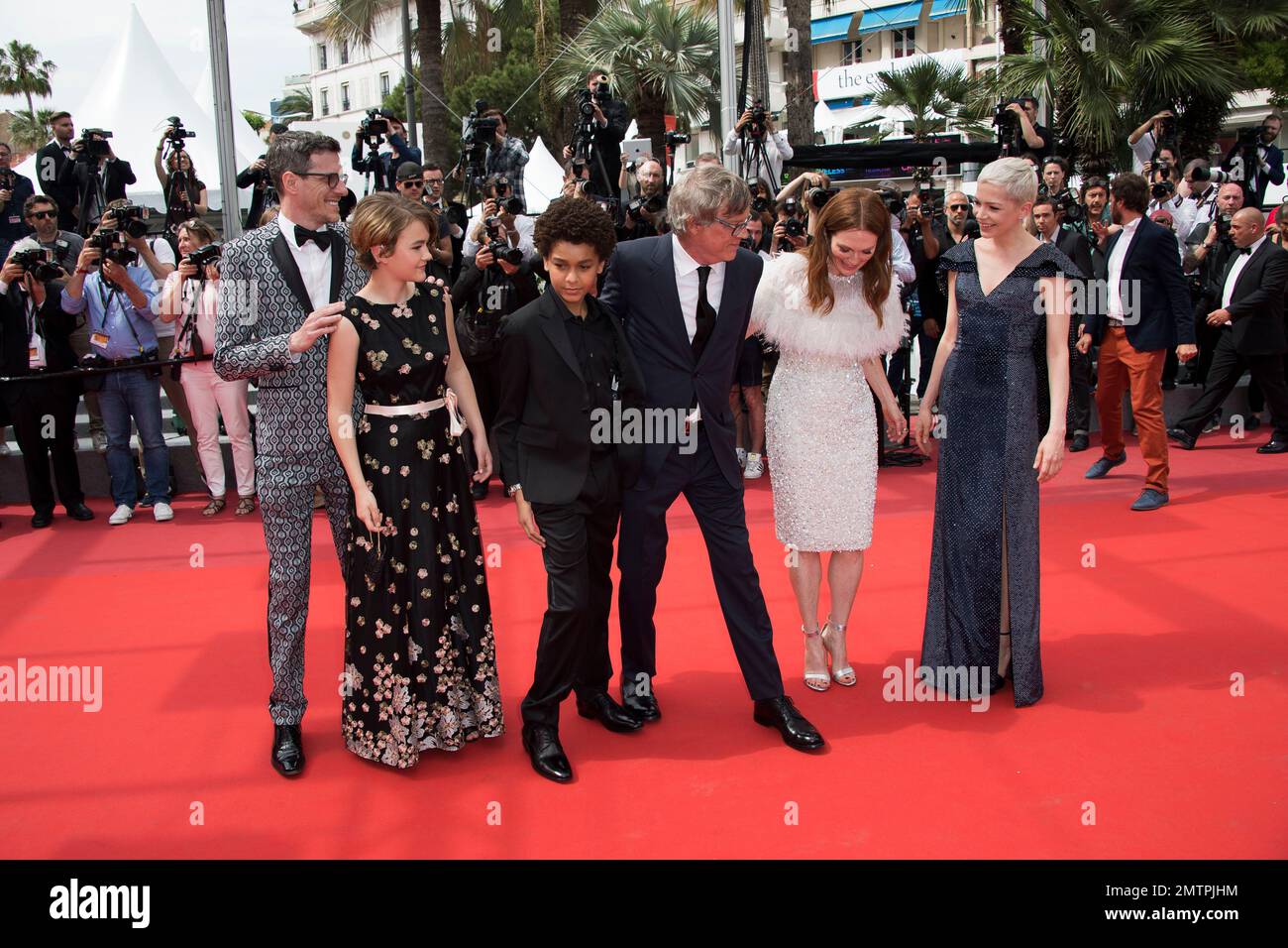 From left, screenwriter Brian Selznick, actors Millicent Simmonds and Jaden Michael, director ...