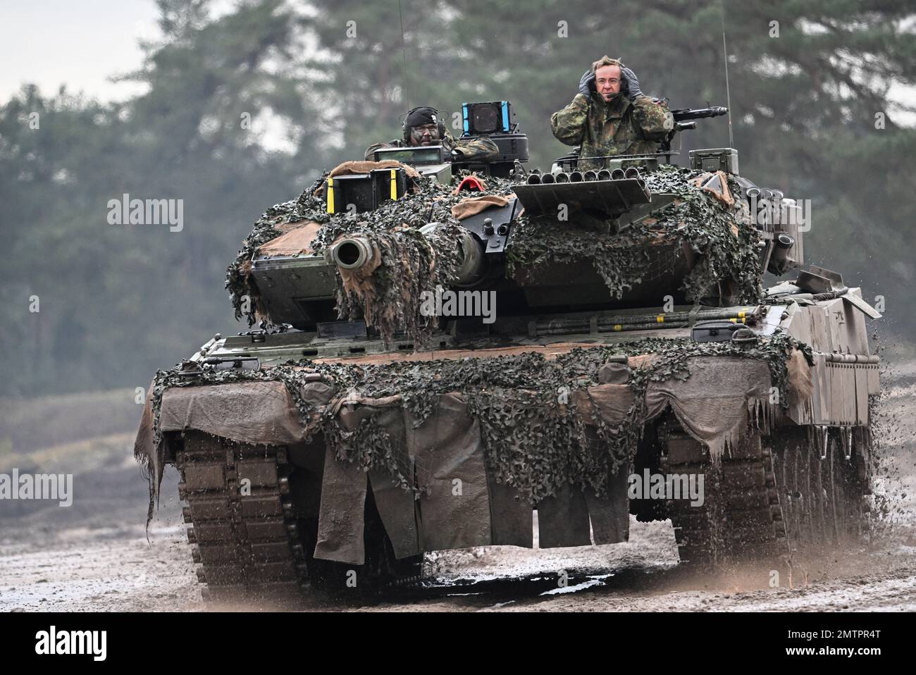Augustdorf, Germany. 01st Feb, 2023. Boris Pistorius (SPD), Minister of ...