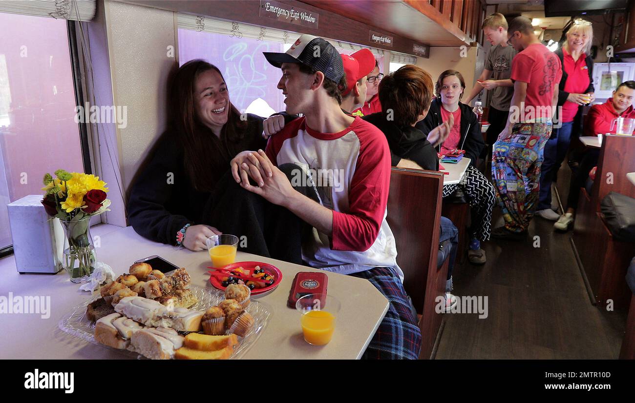 Beth Walters, left, and Stephen Craig, both clowns with Ringling Bros ...