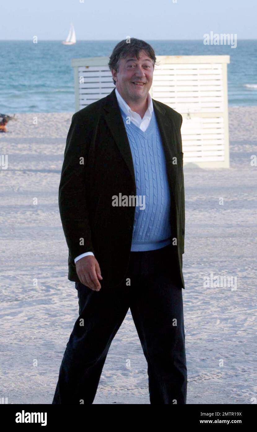 Exclusive!! UK comic, actor and writer Stephen Fry films an exerpt on ...