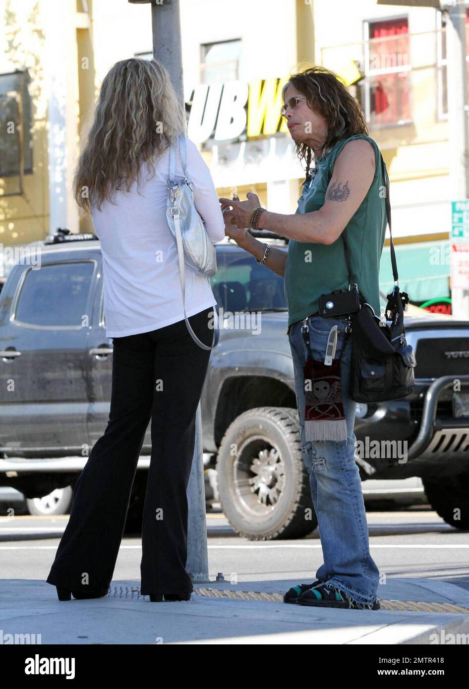 EXCLUSIVE!! Aerosmith rocker Steven Tyler takes Man Bag to a whole new ...